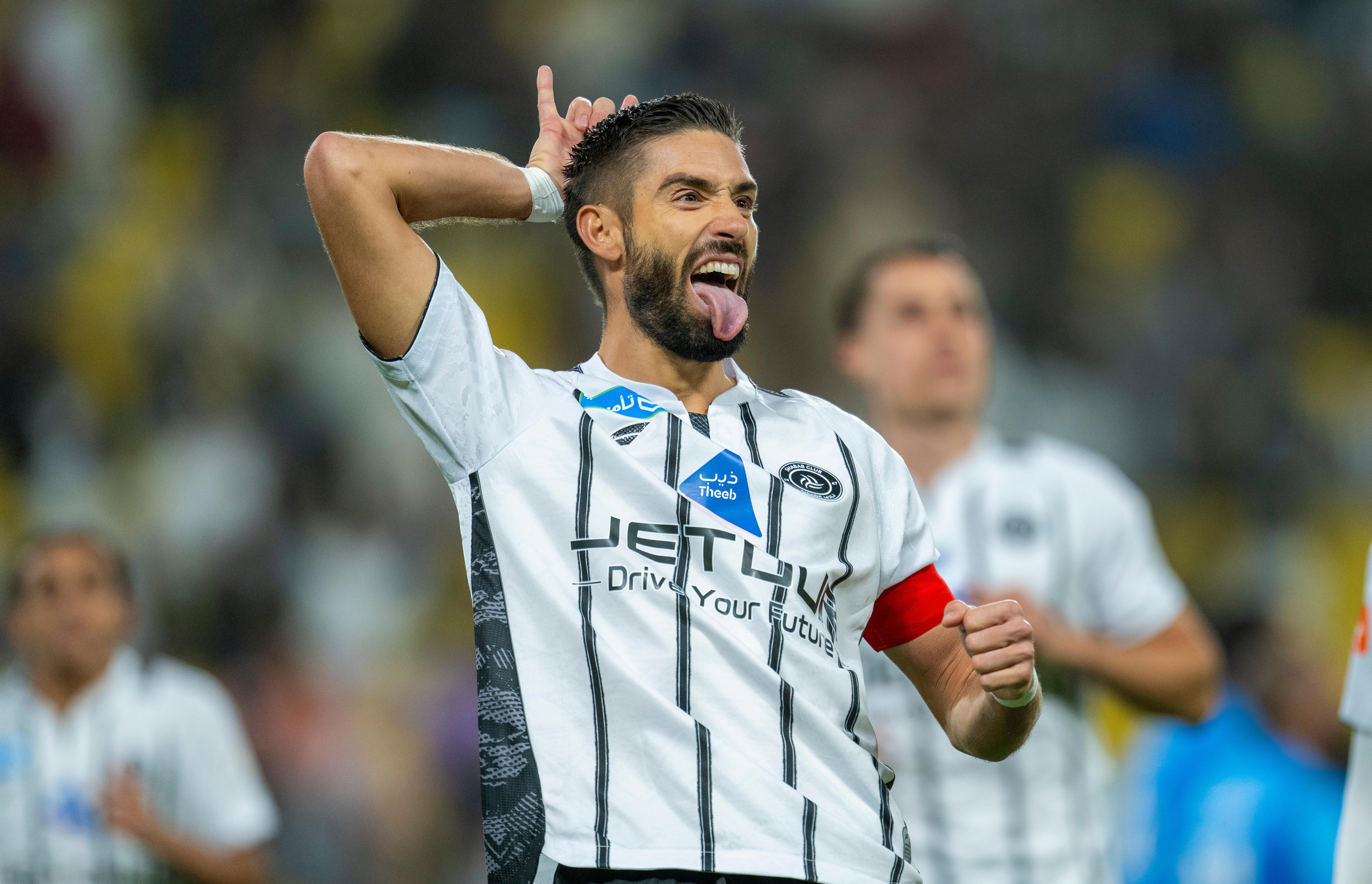 MW15 Team of the Week - Nacho, Neves, Quinones, Carrasco feature!